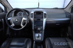 Melns Chevrolet Captiva 2008 Rīga, ar dzinēja tilpumu 2.00 L un nobraukumu 194 tūkst. km par 1995 €, foto 6 vietnē AUTOMOTO.COM.LV