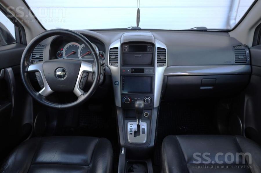 Melns Chevrolet Captiva 2008 Rīga, ar dzinēja tilpumu 2.00 L un nobraukumu 194 tūkst. km par 1995 €, foto 6 vietnē AUTOMOTO.COM.LV