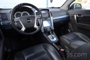Melns Chevrolet Captiva 2008 Rīga, ar dzinēja tilpumu 2.00 L un nobraukumu 194 tūkst. km par 1995 €, foto 7 vietnē AUTOMOTO.COM.LV