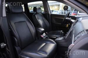 Melns Chevrolet Captiva 2008 Rīga, ar dzinēja tilpumu 2.00 L un nobraukumu 194 tūkst. km par 1995 €, foto 13 vietnē AUTOMOTO.COM.LV