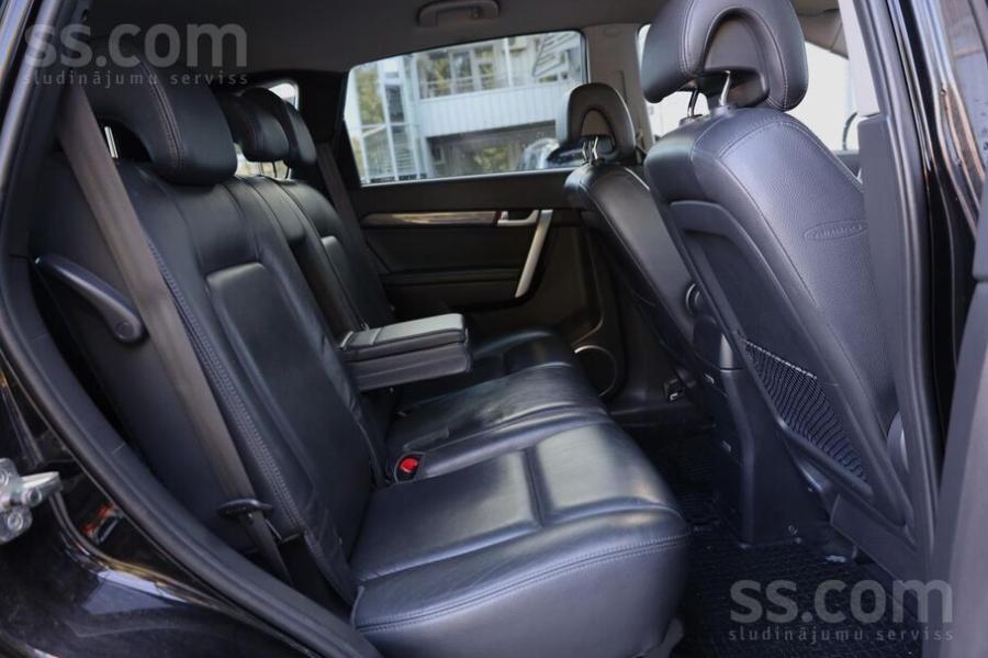 Melns Chevrolet Captiva 2008 Rīga, ar dzinēja tilpumu 2.00 L un nobraukumu 194 tūkst. km par 1995 €, foto 16 vietnē AUTOMOTO.COM.LV
