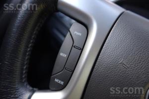 Melns Chevrolet Captiva 2008 Rīga, ar dzinēja tilpumu 2.00 L un nobraukumu 194 tūkst. km par 1995 €, foto 22 vietnē AUTOMOTO.COM.LV