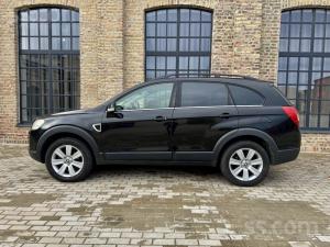Melns Chevrolet Captiva 2008 Rīga, ar dzinēja tilpumu 2.00 L un nobraukumu 271 tūkst. km par 2700 €, foto 6 vietnē AUTOMOTO.COM.LV