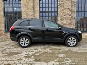 Melns Chevrolet Captiva 2008 Rīga, ar dzinēja tilpumu 2.00 L un nobraukumu 271 tūkst. km par 2700 €, foto 7 vietnē AUTOMOTO.COM.LV