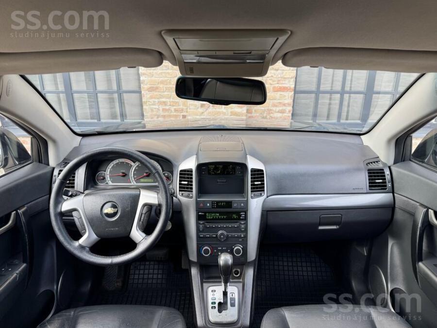 Melns Chevrolet Captiva 2008 Rīga, ar dzinēja tilpumu 2.00 L un nobraukumu 271 tūkst. km par 2700 €, foto 8 vietnē AUTOMOTO.COM.LV