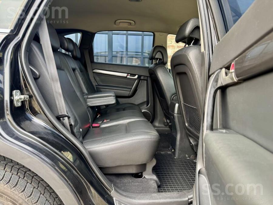 Melns Chevrolet Captiva 2008 Rīga, ar dzinēja tilpumu 2.00 L un nobraukumu 271 tūkst. km par 2700 €, foto 15 vietnē AUTOMOTO.COM.LV