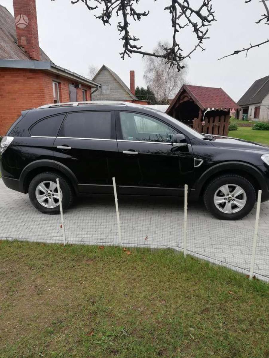Melns Chevrolet Captiva 2009 Kėdainiai, ar dzinēja tilpumu 2.00 L un nobraukumu 234 tūkst. km par 3000 €, foto 3 vietnē AUTOMOTO.COM.LV