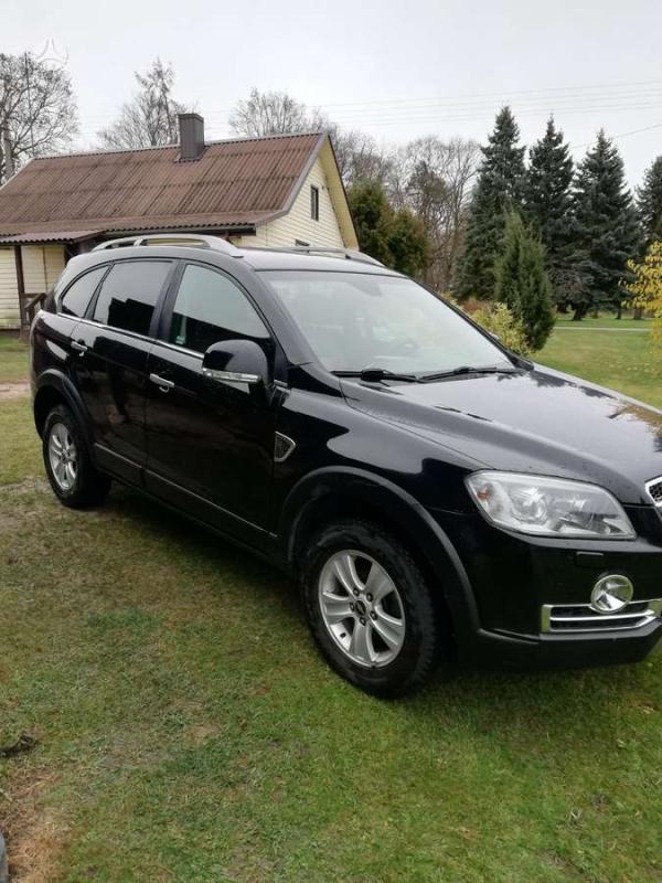 Melns Chevrolet Captiva 2009 Kėdainiai, ar dzinēja tilpumu 2.00 L un nobraukumu 234 tūkst. km par 3000 €, foto 5 vietnē AUTOMOTO.COM.LV