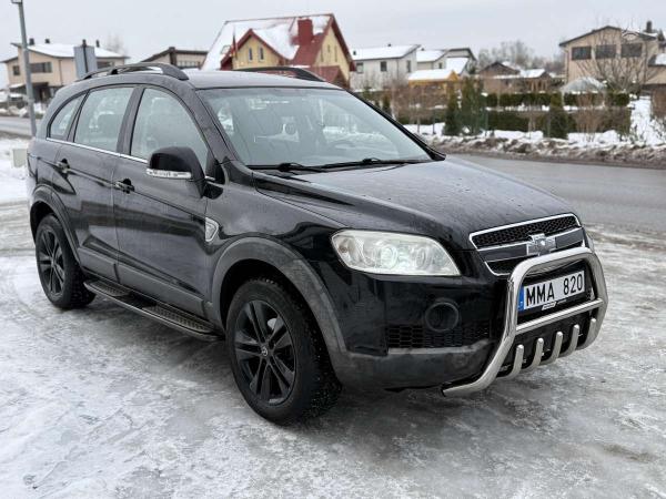 Melns Chevrolet Captiva 2009 Viļņa, ar dzinēja tilpumu 1.99 L un nobraukumu 331 tūkst. km par 3200 €, foto 7 vietnē AUTOMOTO.COM.LV