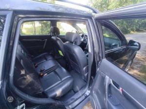 Melns Chevrolet Captiva 2009 Panevēža, ar dzinēja tilpumu 2.00 L un nobraukumu 280 tūkst. km par 2550 €, foto 6 vietnē AUTOMOTO.COM.LV