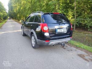 Black Chevrolet Captiva 2009 in Panevezys, with an engine capacity of 2.00 L and mileage of 290 thousand km for 2550 €, photo 6 on AUTOMOTO.COM.LV
