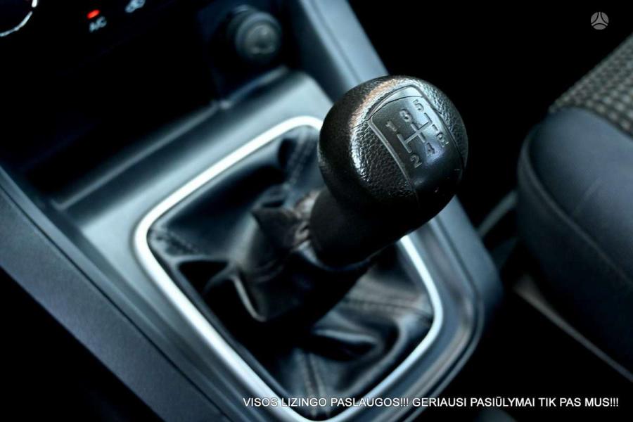 Black Chevrolet Captiva 2009 in Kretinga, with an engine capacity of 2.40 L and mileage of 216 thousand km for 3999 €, photo 16 on AUTOMOTO.COM.LV