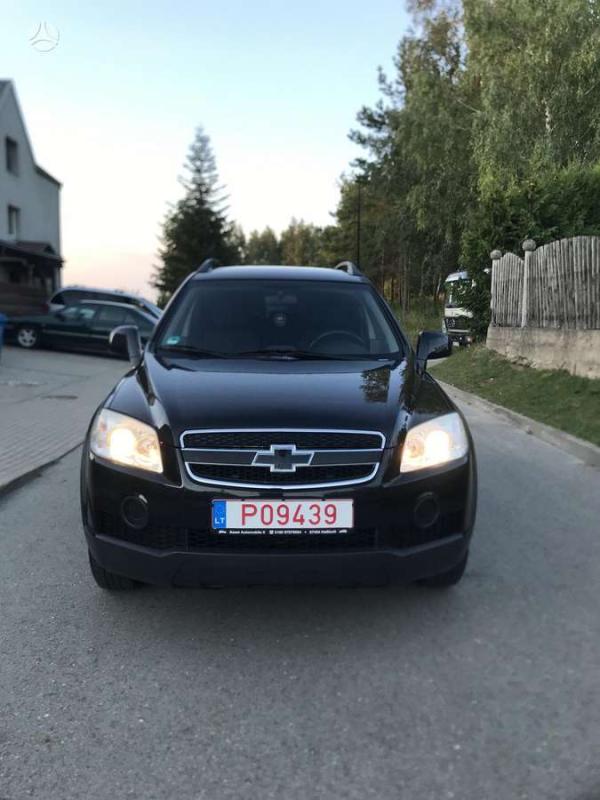 Black Chevrolet Captiva 2009 in Alytus, with an engine capacity of 2.40 L and mileage of 175 thousand km for 3999 €, photo 5 on AUTOMOTO.COM.LV