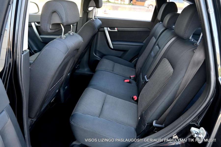 Black Chevrolet Captiva 2009 in Kretinga, with an engine capacity of 2.40 L and mileage of 216 thousand km for 3999 €, photo 10 on AUTOMOTO.COM.LV