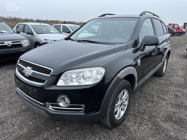 Melns Chevrolet Captiva 2010 Giraitė, ar dzinēja tilpumu 2.00 L un nobraukumu 246 tūkst. km par 3150 €, foto 1 vietnē AUTOMOTO.COM.LV