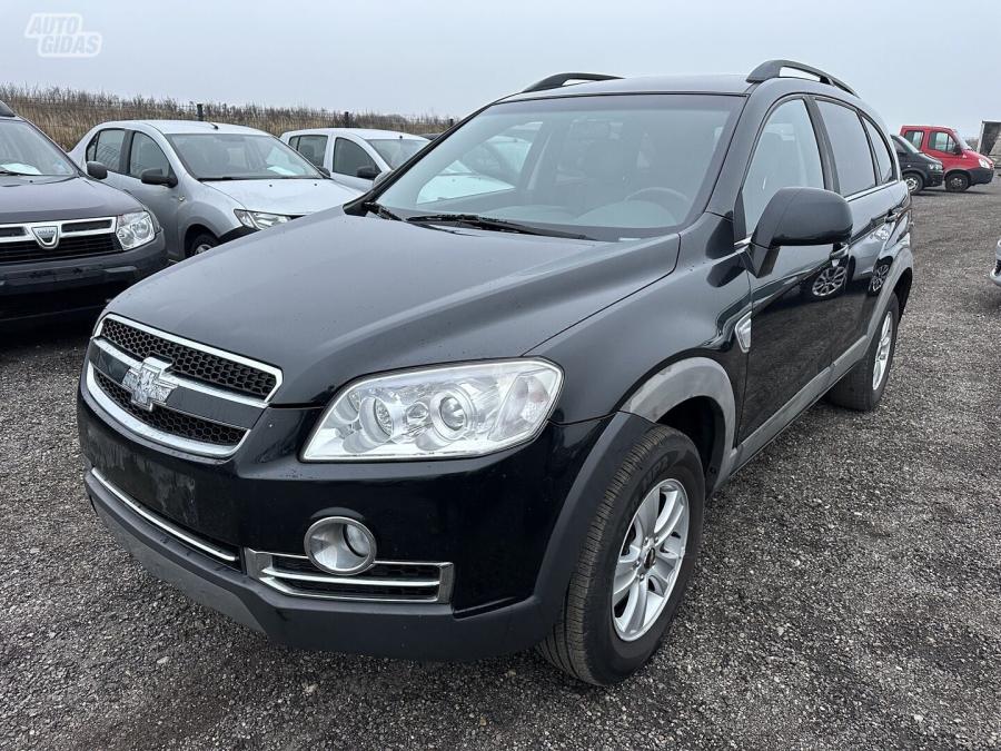 Melns Chevrolet Captiva 2010 Giraitė, ar dzinēja tilpumu 2.00 L un nobraukumu 246 tūkst. km par 3150 €, foto 1 vietnē AUTOMOTO.COM.LV