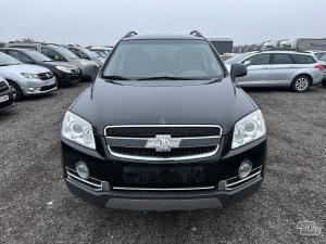Melns Chevrolet Captiva 2010 Giraitė, ar dzinēja tilpumu 2.00 L un nobraukumu 246 tūkst. km par 3150 €, foto 2 vietnē AUTOMOTO.COM.LV
