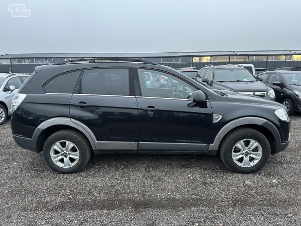 Melns Chevrolet Captiva 2010 Giraitė, ar dzinēja tilpumu 2.00 L un nobraukumu 246 tūkst. km par 3150 €, foto 4 vietnē AUTOMOTO.COM.LV