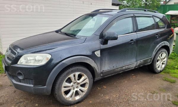Melns Chevrolet Captiva 2010 Valmiera, ar dzinēja tilpumu 2.40 L un nobraukumu 370 tūkst. km par 1500 €, foto 2 vietnē AUTOMOTO.COM.LV
