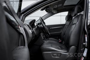 Black Chevrolet Captiva 2010 in Riga, with an engine capacity of 2.00 L and mileage of 235 thousand km for 5995 €, photo 8 on AUTOMOTO.COM.LV