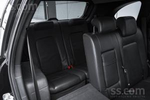 Black Chevrolet Captiva 2010 in Riga, with an engine capacity of 2.00 L and mileage of 235 thousand km for 5995 €, photo 12 on AUTOMOTO.COM.LV