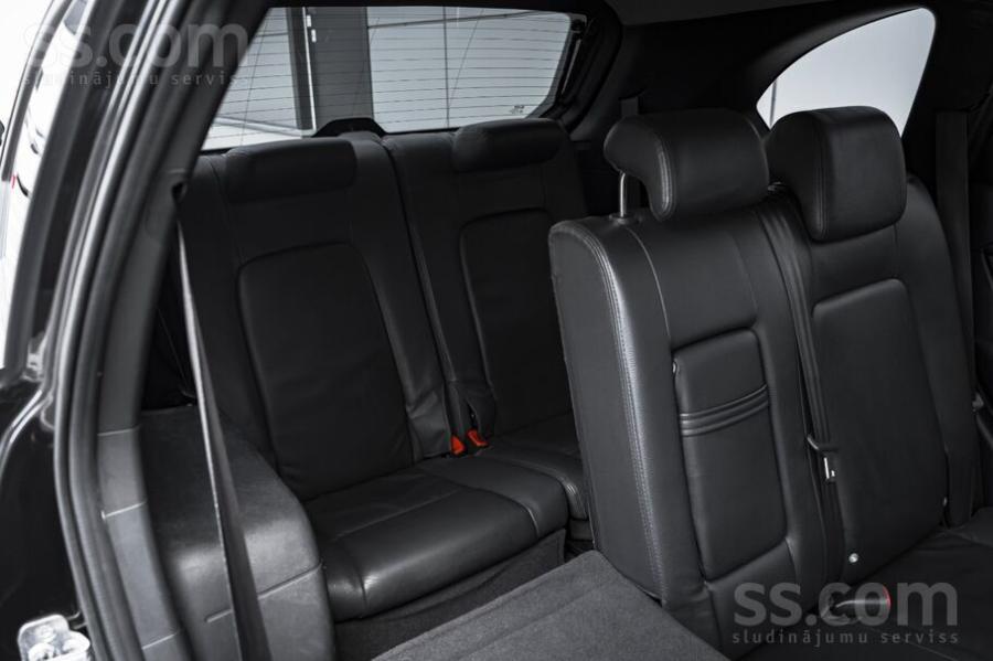 Black Chevrolet Captiva 2010 in Riga, with an engine capacity of 2.00 L and mileage of 235 thousand km for 5995 €, photo 12 on AUTOMOTO.COM.LV