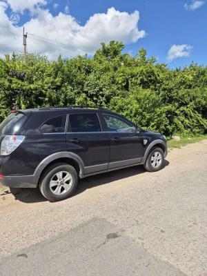 Black Chevrolet Captiva 2010 in Panevezys, with an engine capacity of 1.99 L and mileage of 223 thousand km for 2900 €, photo 3 on AUTOMOTO.COM.LV