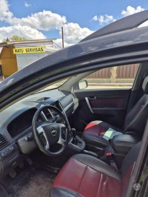 Black Chevrolet Captiva 2010 in Panevezys, with an engine capacity of 1.99 L and mileage of 223 thousand km for 2900 €, photo 7 on AUTOMOTO.COM.LV