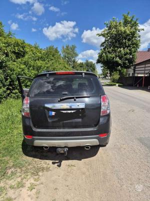 Black Chevrolet Captiva 2010 in Panevezys, with an engine capacity of 1.99 L and mileage of 223 thousand km for 2900 €, photo 8 on AUTOMOTO.COM.LV
