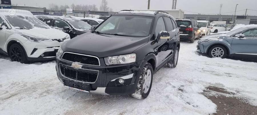 Black Chevrolet Captiva 2011 in Kaunas, with an engine capacity of 2.20 L and mileage of 211 thousand km for 5150 €, photo 1 on AUTOMOTO.COM.LV