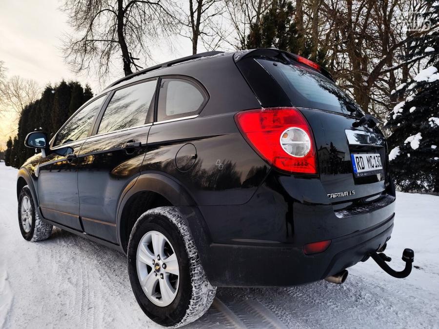 Melns Chevrolet Captiva 2011 Mažeikiai, ar dzinēja tilpumu 2.00 L un nobraukumu 235 tūkst. km par 4800 €, foto 9 vietnē AUTOMOTO.COM.LV