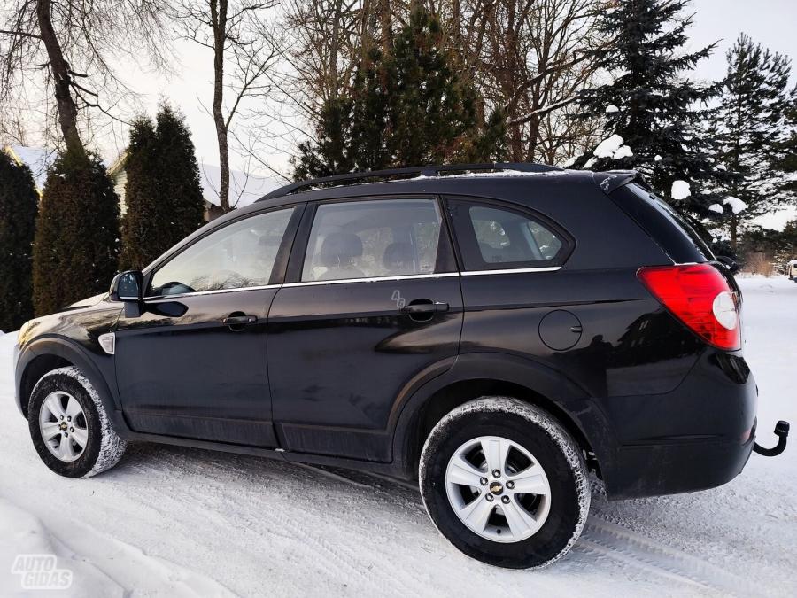Melns Chevrolet Captiva 2011 Mažeikiai, ar dzinēja tilpumu 2.00 L un nobraukumu 235 tūkst. km par 4800 €, foto 13 vietnē AUTOMOTO.COM.LV