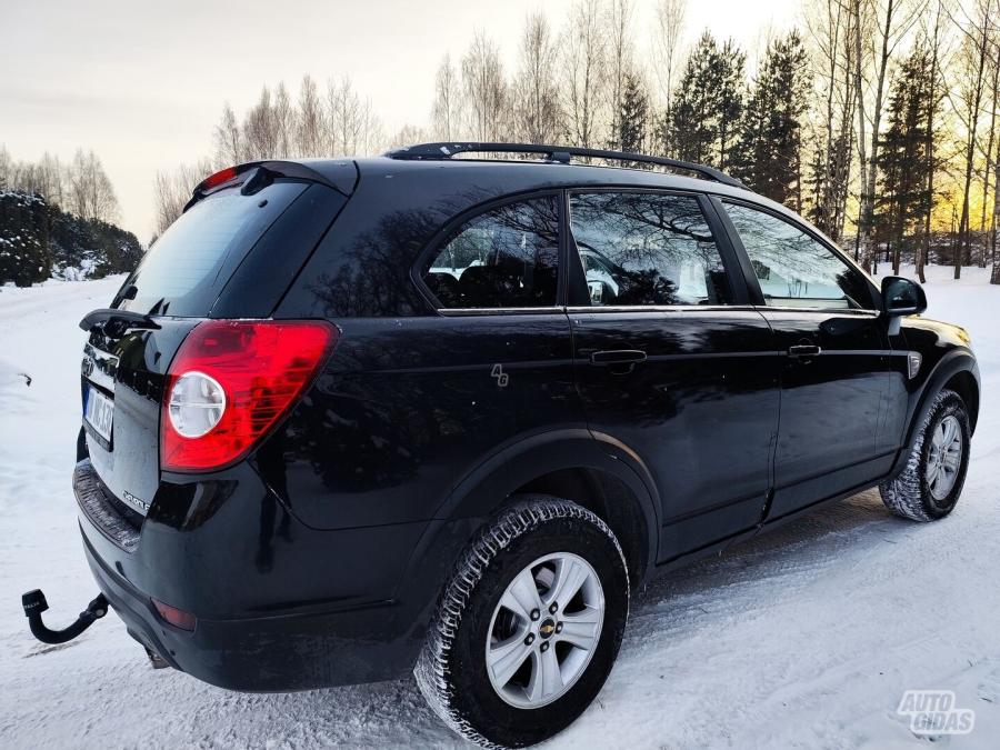Melns Chevrolet Captiva 2011 Mažeikiai, ar dzinēja tilpumu 2.00 L un nobraukumu 235 tūkst. km par 4800 €, foto 25 vietnē AUTOMOTO.COM.LV