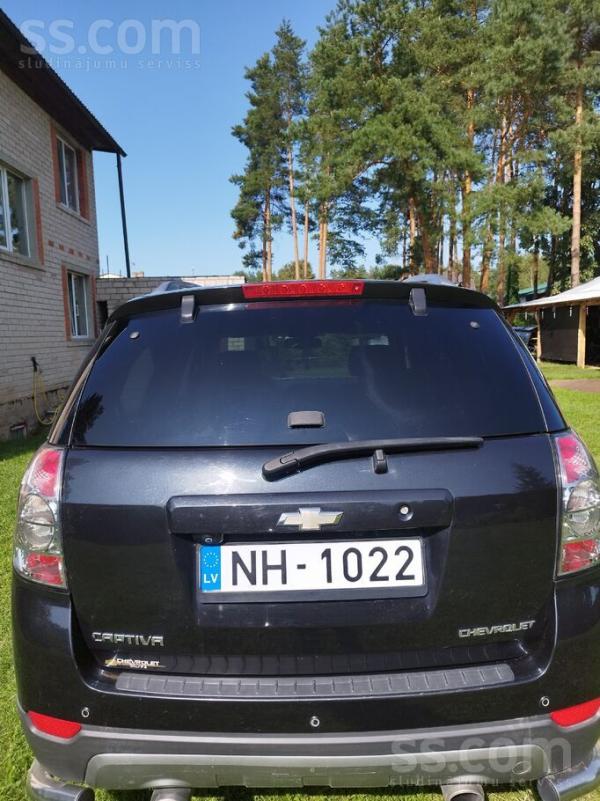 Melns Chevrolet Captiva 2011 Jēkabpils, ar dzinēja tilpumu 2.20 L un nobraukumu 195 tūkst. km par 6000 €, foto 2 vietnē AUTOMOTO.COM.LV