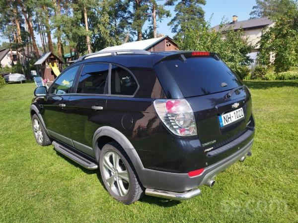 Melns Chevrolet Captiva 2011 Jēkabpils, ar dzinēja tilpumu 2.20 L un nobraukumu 195 tūkst. km par 6000 €, foto 3 vietnē AUTOMOTO.COM.LV