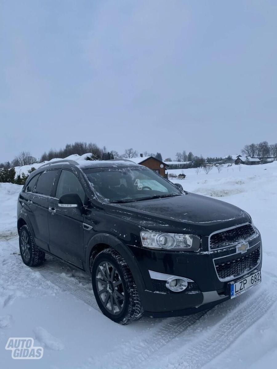 Black Chevrolet Captiva 2011 in Plunge, with an engine capacity of 2.20 L and mileage of 263 thousand km for 5000 €, photo 2 on AUTOMOTO.COM.LV