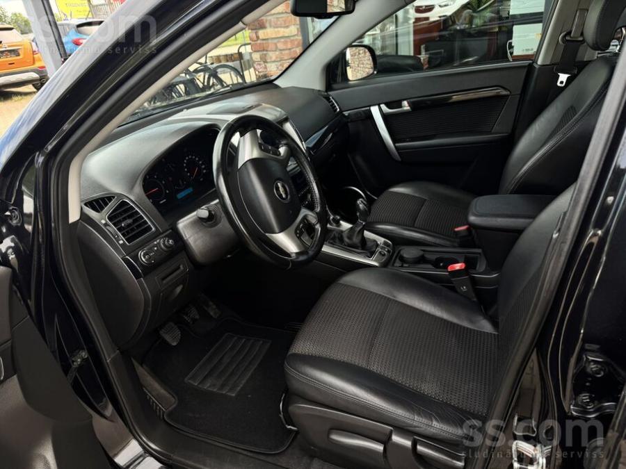 Melns Chevrolet Captiva 2011 Talsi, ar dzinēja tilpumu 2.20 L un nobraukumu 252 tūkst. km par 5850 €, foto 10 vietnē AUTOMOTO.COM.LV