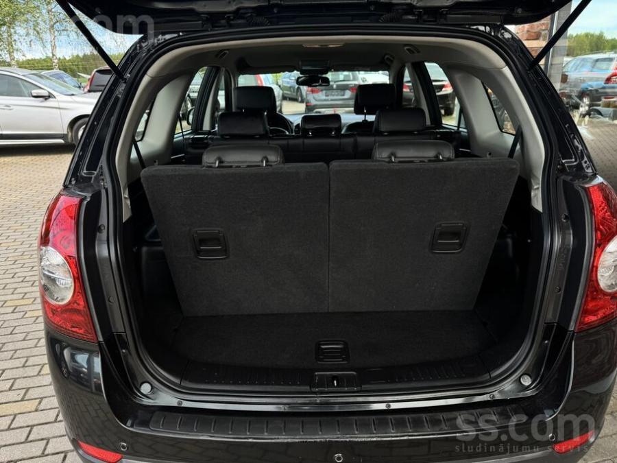 Melns Chevrolet Captiva 2011 Talsi, ar dzinēja tilpumu 2.20 L un nobraukumu 252 tūkst. km par 5850 €, foto 11 vietnē AUTOMOTO.COM.LV