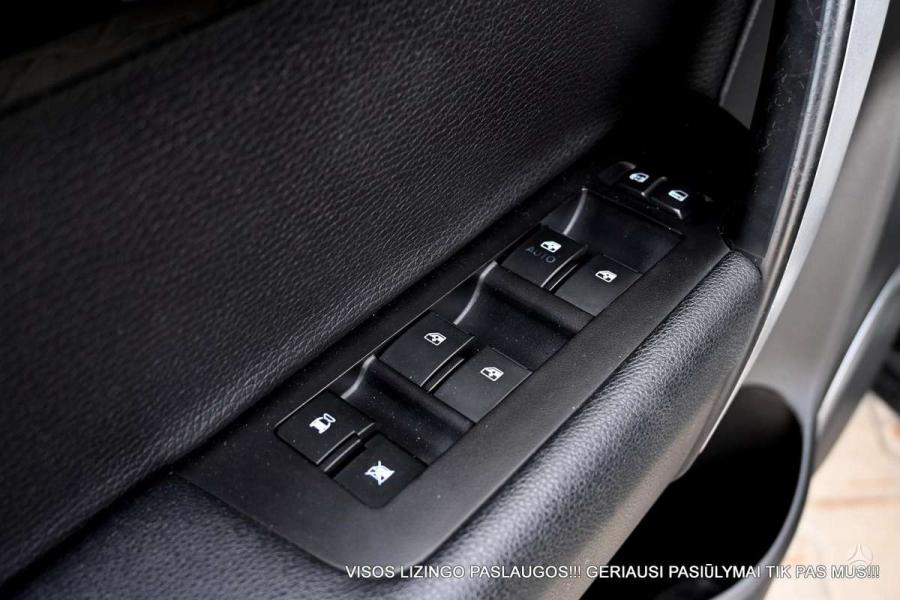 Melns Chevrolet Captiva 2011 Kretinga, ar dzinēja tilpumu 2.20 L un nobraukumu 204 tūkst. km par 5499 €, foto 20 vietnē AUTOMOTO.COM.LV