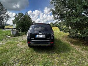 Black Chevrolet Captiva 2011 in Klaipeda, with an engine capacity of 2.23 L and mileage of 270 thousand km for 4500 €, photo 5 on AUTOMOTO.COM.LV