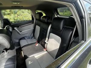 Black Chevrolet Captiva 2011 in Klaipeda, with an engine capacity of 2.23 L and mileage of 270 thousand km for 4500 €, photo 7 on AUTOMOTO.COM.LV