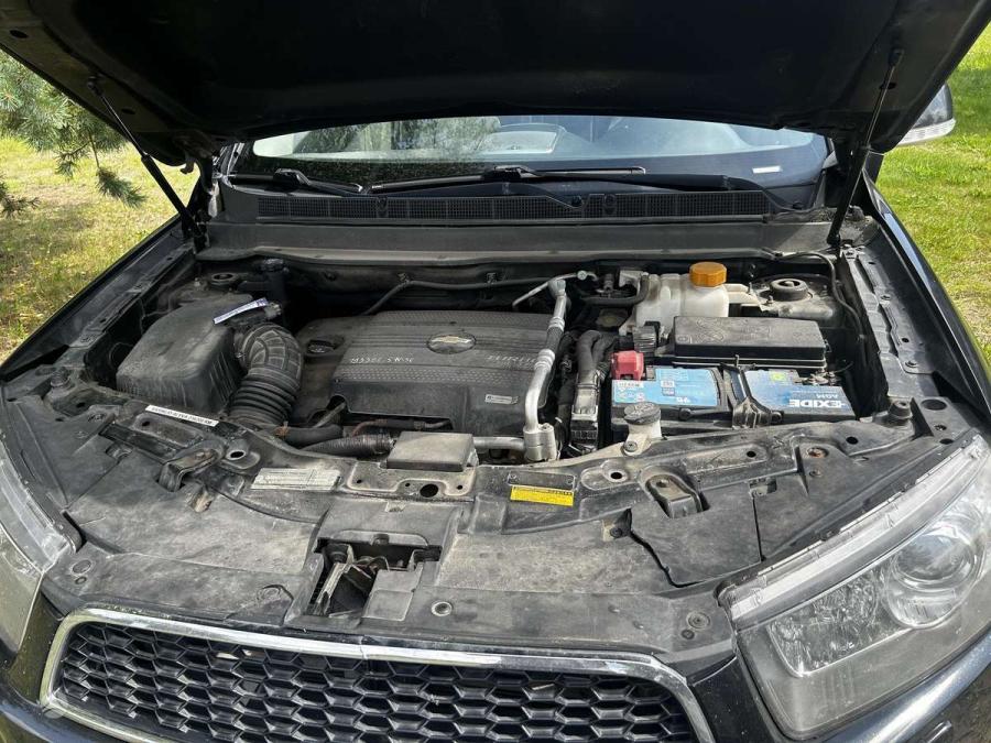 Black Chevrolet Captiva 2011 in Klaipeda, with an engine capacity of 2.23 L and mileage of 270 thousand km for 4500 €, photo 10 on AUTOMOTO.COM.LV