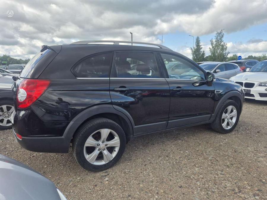 Melns Chevrolet Captiva 2011 Utena, ar dzinēja tilpumu 2.20 L un nobraukumu 226 tūkst. km par 4250 €, foto 5 vietnē AUTOMOTO.COM.LV