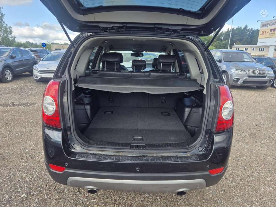 Melns Chevrolet Captiva 2011 Utena, ar dzinēja tilpumu 2.20 L un nobraukumu 226 tūkst. km par 4250 €, foto 9 vietnē AUTOMOTO.COM.LV