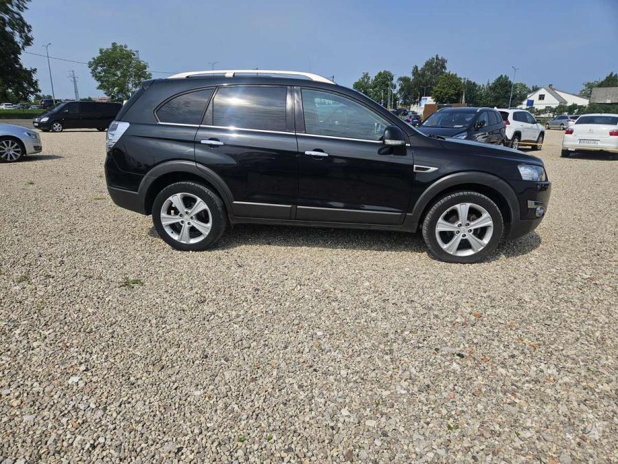 Black Chevrolet Captiva 2011 in Taurage, with an engine capacity of 2.20 L and mileage of 222 thousand km for 4900 €, photo 6 on AUTOMOTO.COM.LV