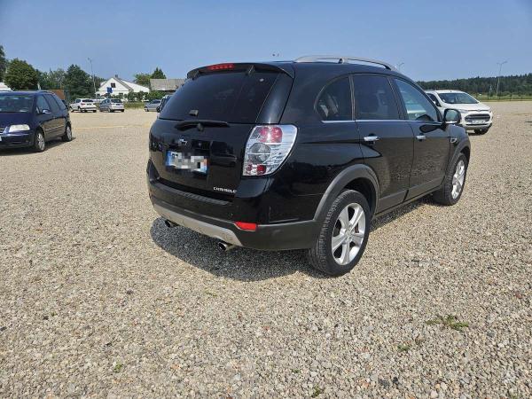 Black Chevrolet Captiva 2011 in Taurage, with an engine capacity of 2.20 L and mileage of 222 thousand km for 4900 €, photo 6 on AUTOMOTO.COM.LV