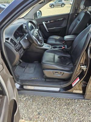 Black Chevrolet Captiva 2011 in Taurage, with an engine capacity of 2.20 L and mileage of 222 thousand km for 4900 €, photo 8 on AUTOMOTO.COM.LV