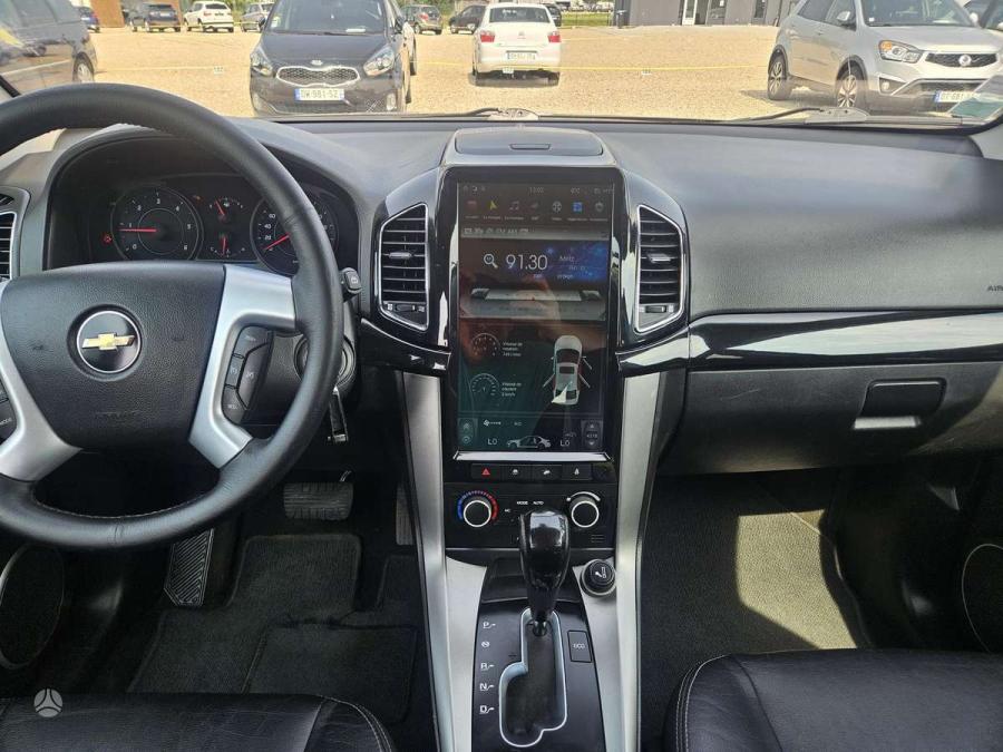 Black Chevrolet Captiva 2011 in Taurage, with an engine capacity of 2.20 L and mileage of 222 thousand km for 4900 €, photo 9 on AUTOMOTO.COM.LV