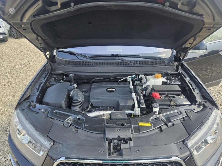 Black Chevrolet Captiva 2011 in Taurage, with an engine capacity of 2.20 L and mileage of 222 thousand km for 4900 €, photo 15 on AUTOMOTO.COM.LV