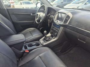 Black Chevrolet Captiva 2011 in Utena, with an engine capacity of 2.20 L and mileage of 226 thousand km for 4200 €, photo 10 on AUTOMOTO.COM.LV